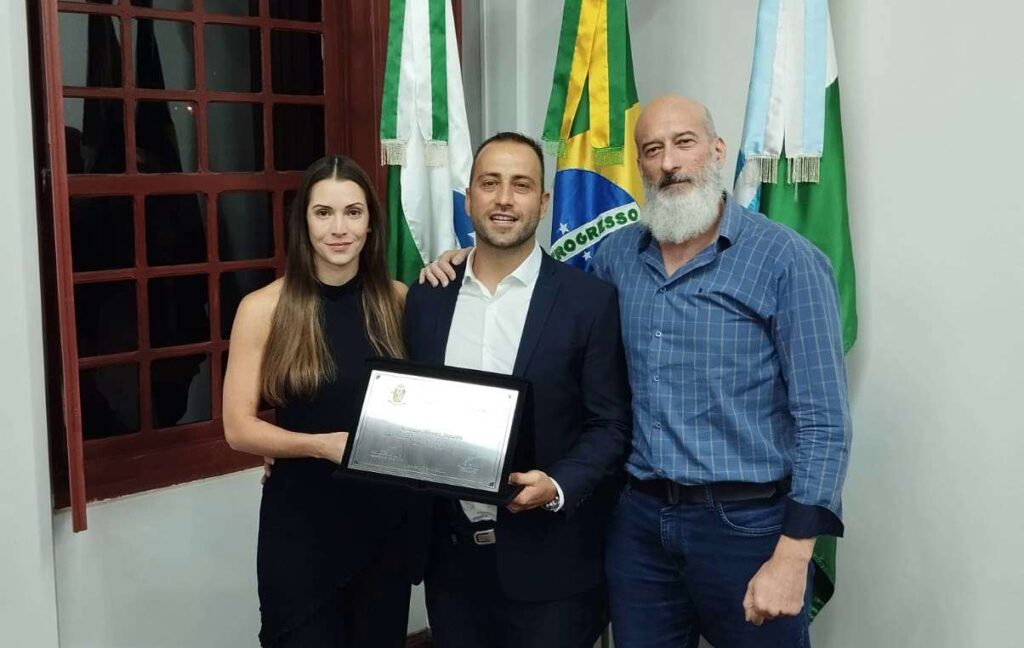 Delegado Rodrigo Siqueira recebe título de Cidadão Honorário de ...